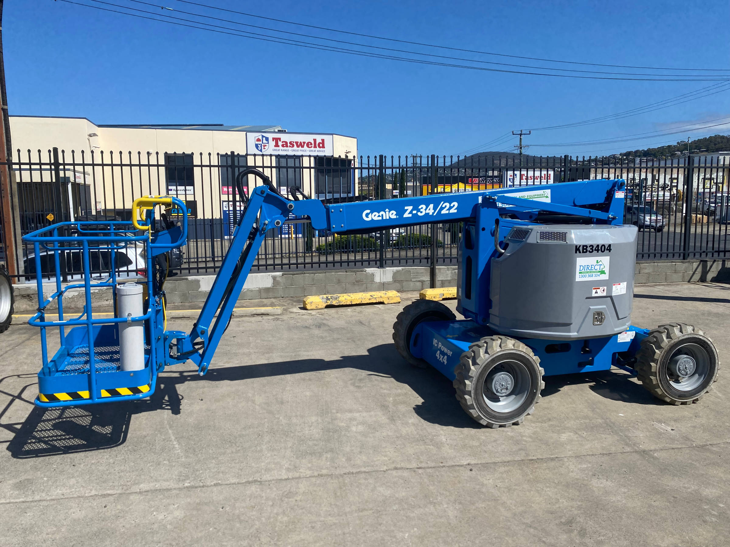 34′ Diesel Knuckle Boom Lift | Direct Access & Equipment Hire, Hobart ...